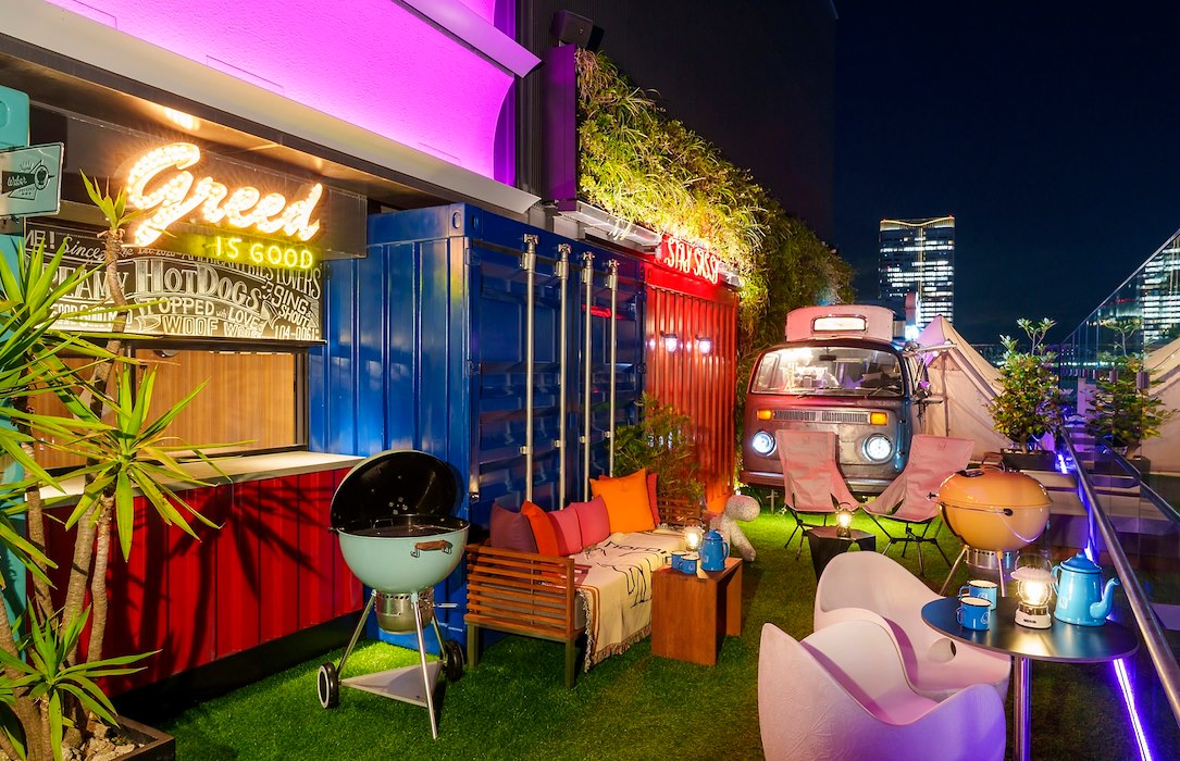 Roof Dogs/ Aloft Tokyo Ginza